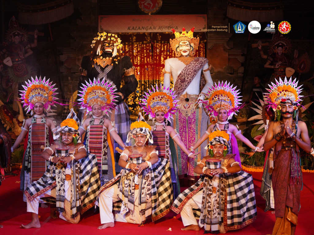 Pagelaran Barong Landung | Disbud Badung
